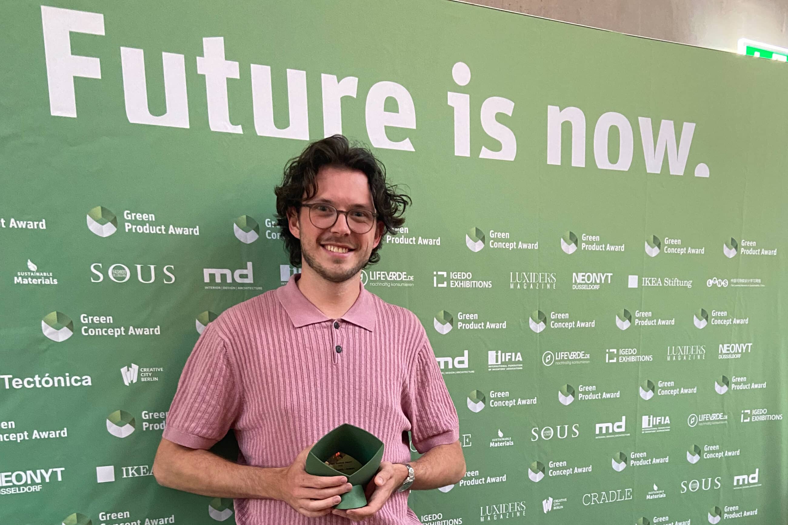 Master-Erfolg: Oscar Weiß gewinnt den Green Concept Award 2025 | ecosign